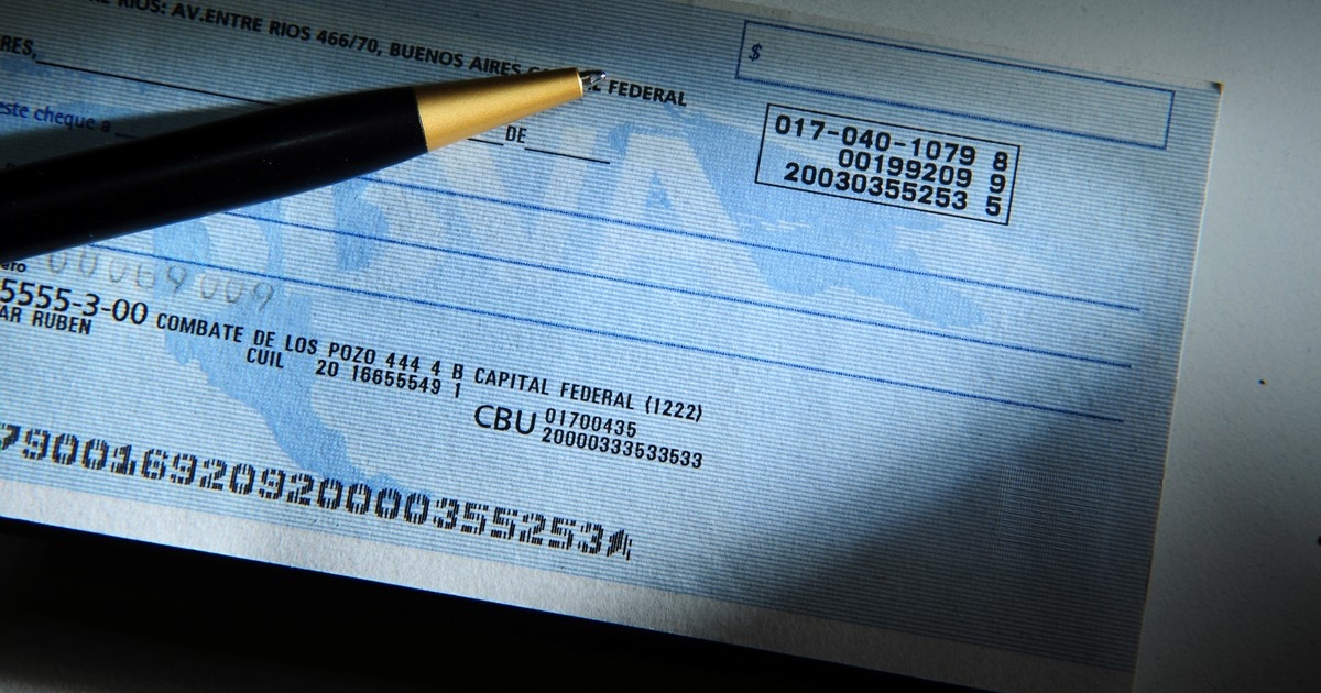No habrá más cheques de papel: cuál es el nuevo sistema que anunció el ...